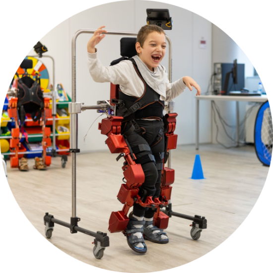 Marsi Bionics Atlas Pediatric Exo | Exoesqueleto pediátrico en marcha