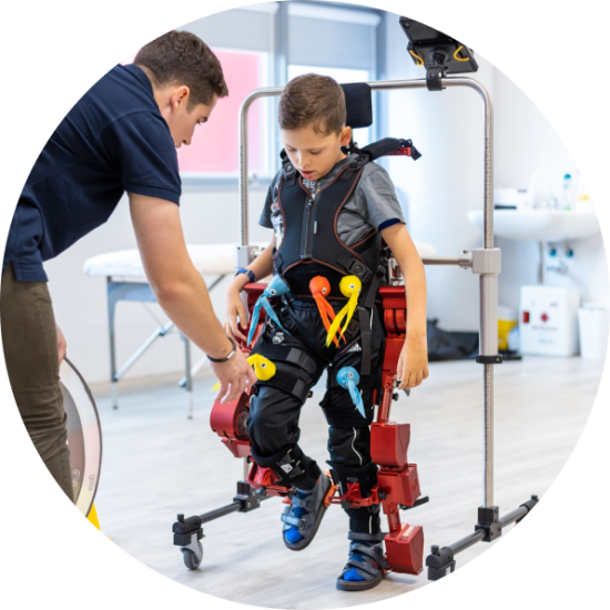 Marsi Bionics Atlas Pediatric Exo | Exoesqueleto pediátrico en marcha